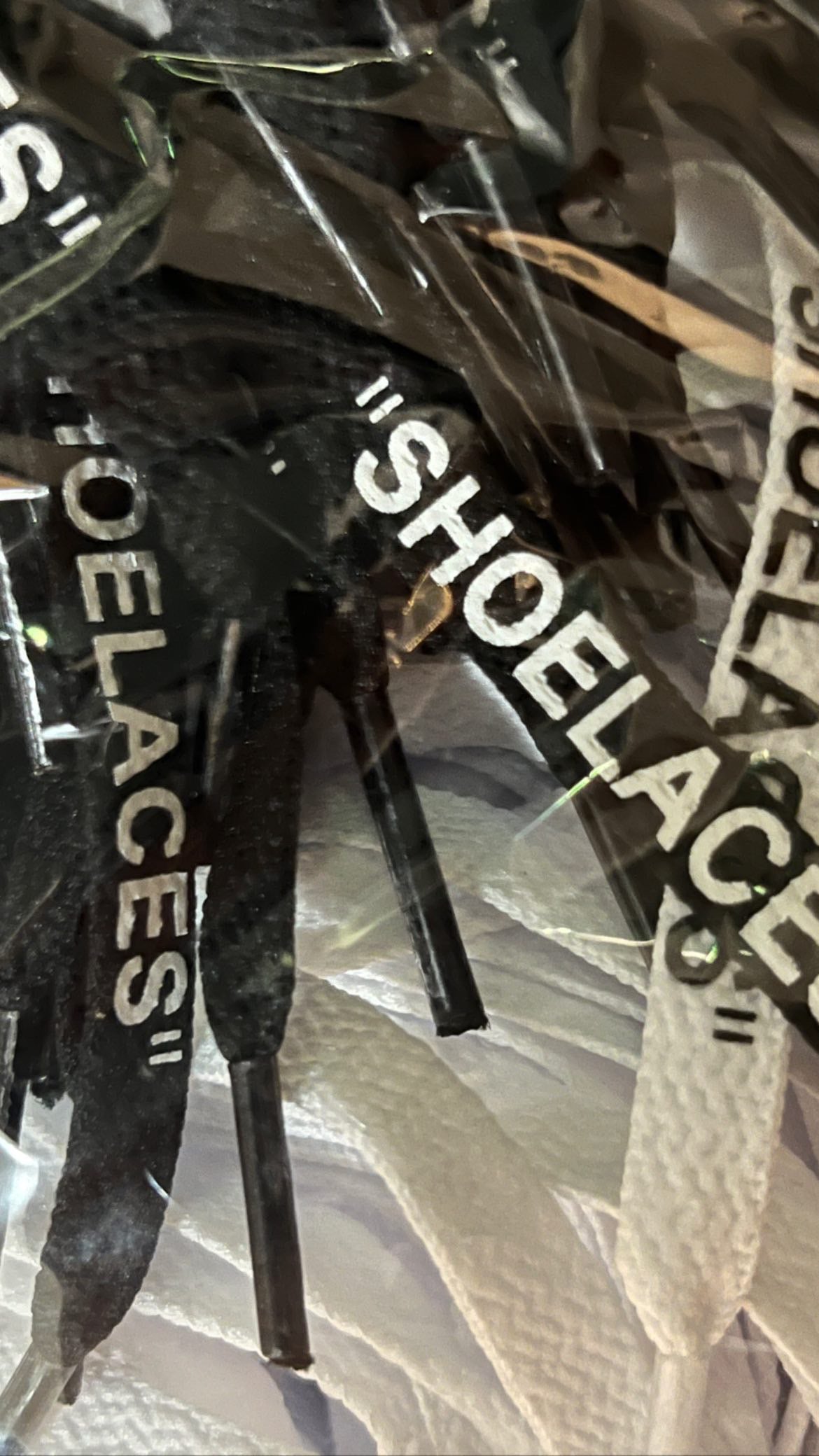 "SHOELACES" – Looped Laces